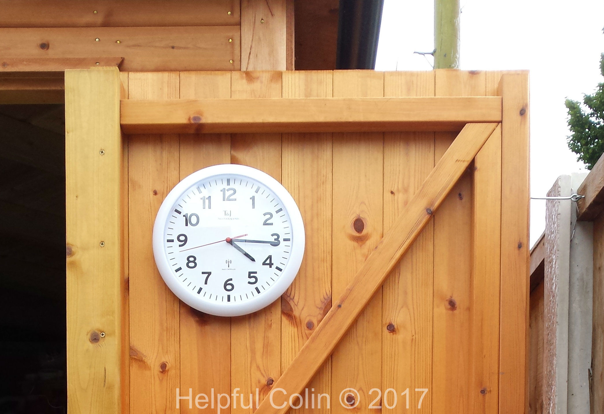 Radio Controlled Wall Clock In My Shed - Helpful Colin